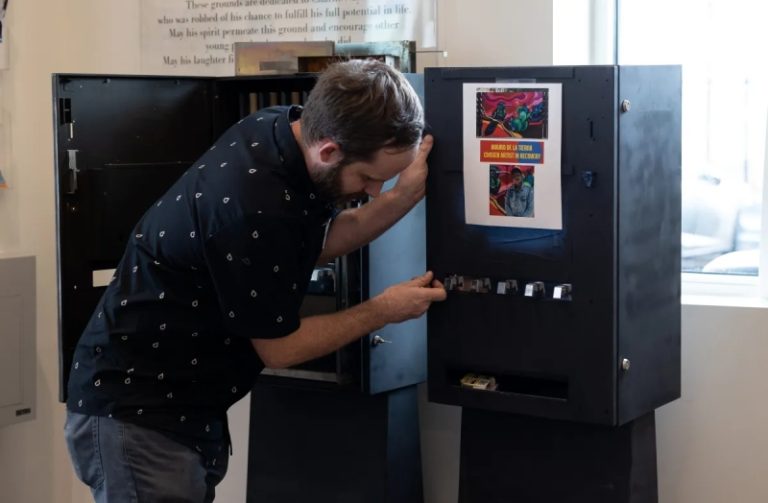 How to Use a Vending Machine: A Complete Guide for Beginners | WooVending
